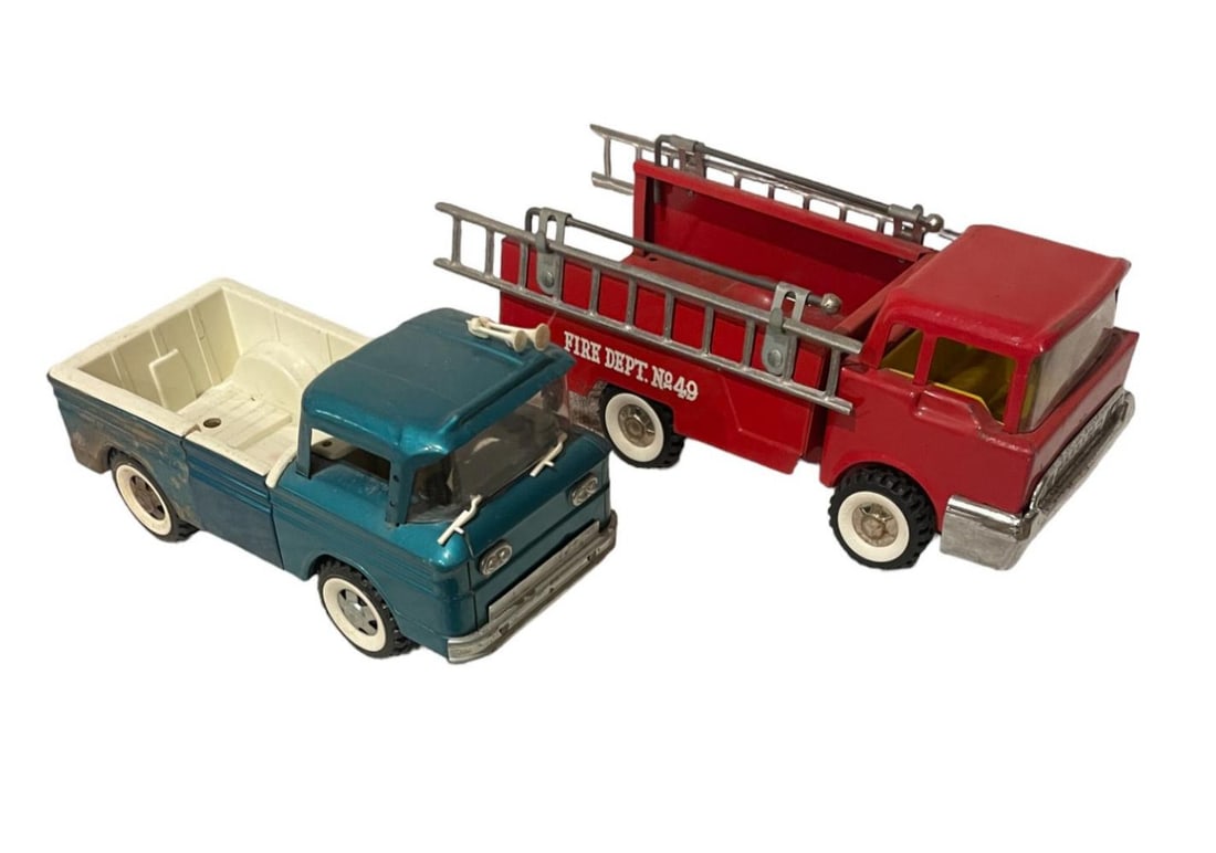 2 Vintage Structo Trucks Auction