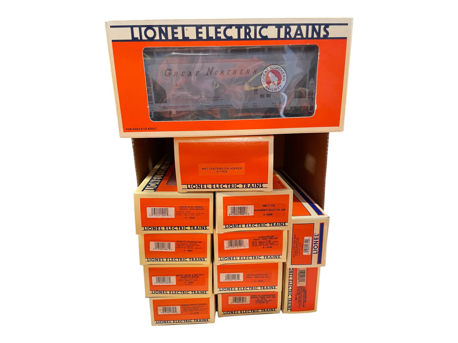 12 Lionel Modern Freight Cars Auction