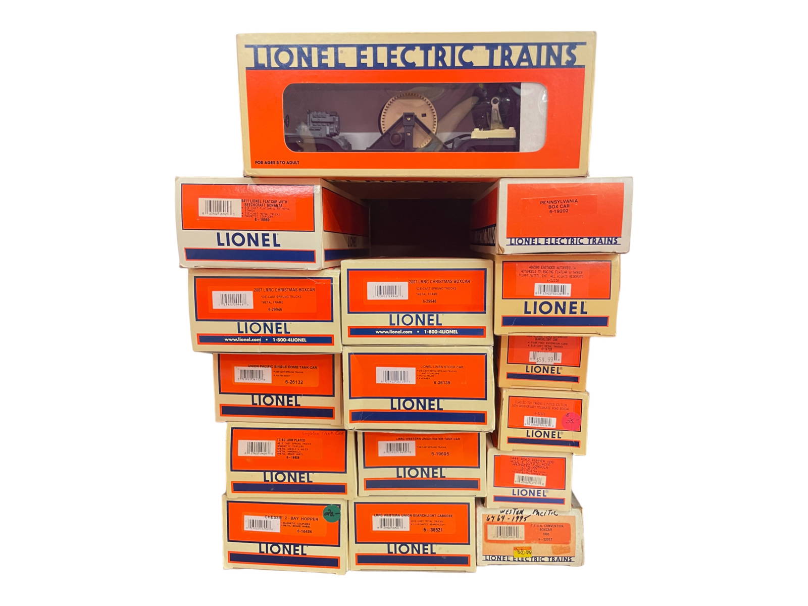 16 Lionel Modern Freight Cars Auction