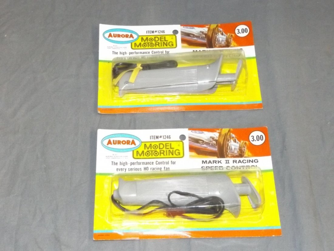 (2) Aurora #1246, Racing Speed Controls On Card