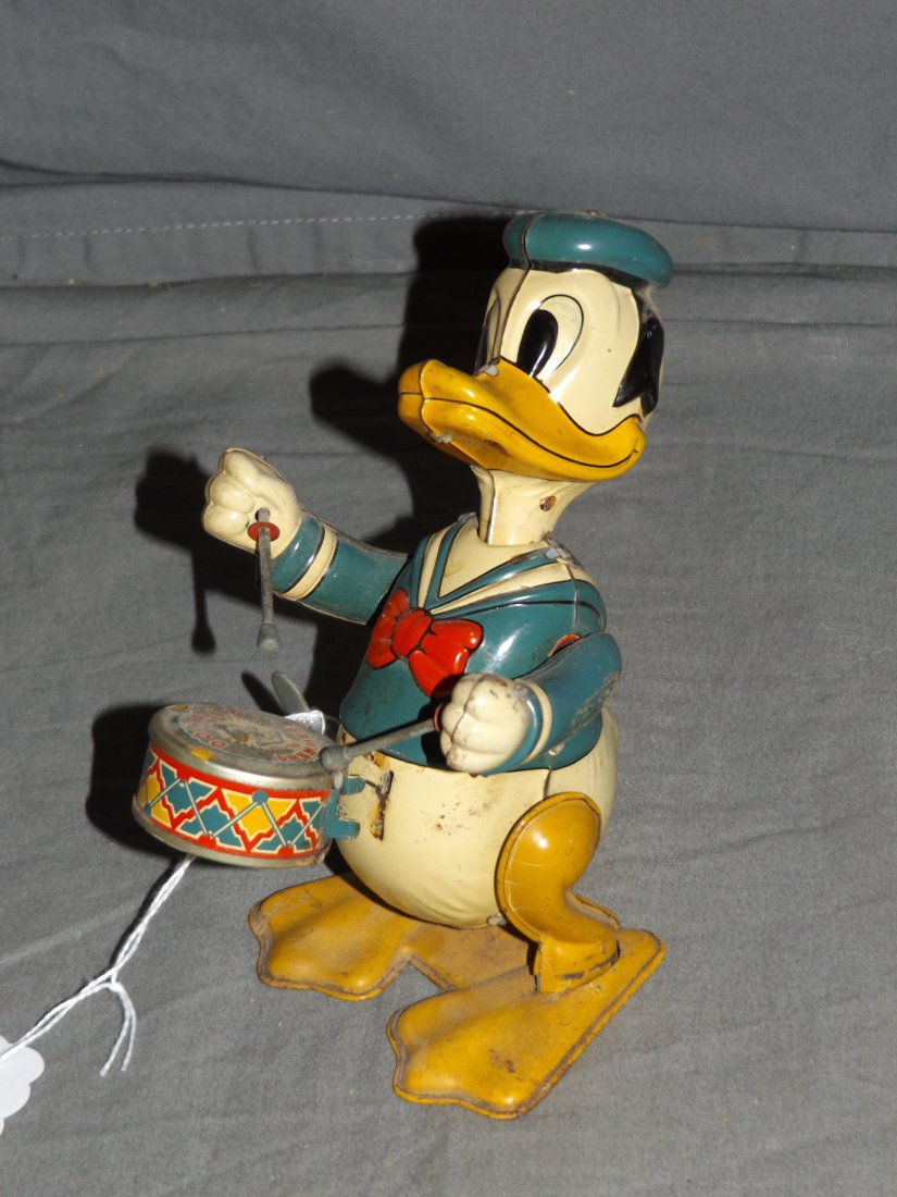 Linemar Tin Litho Windup Donald Duck Drummer