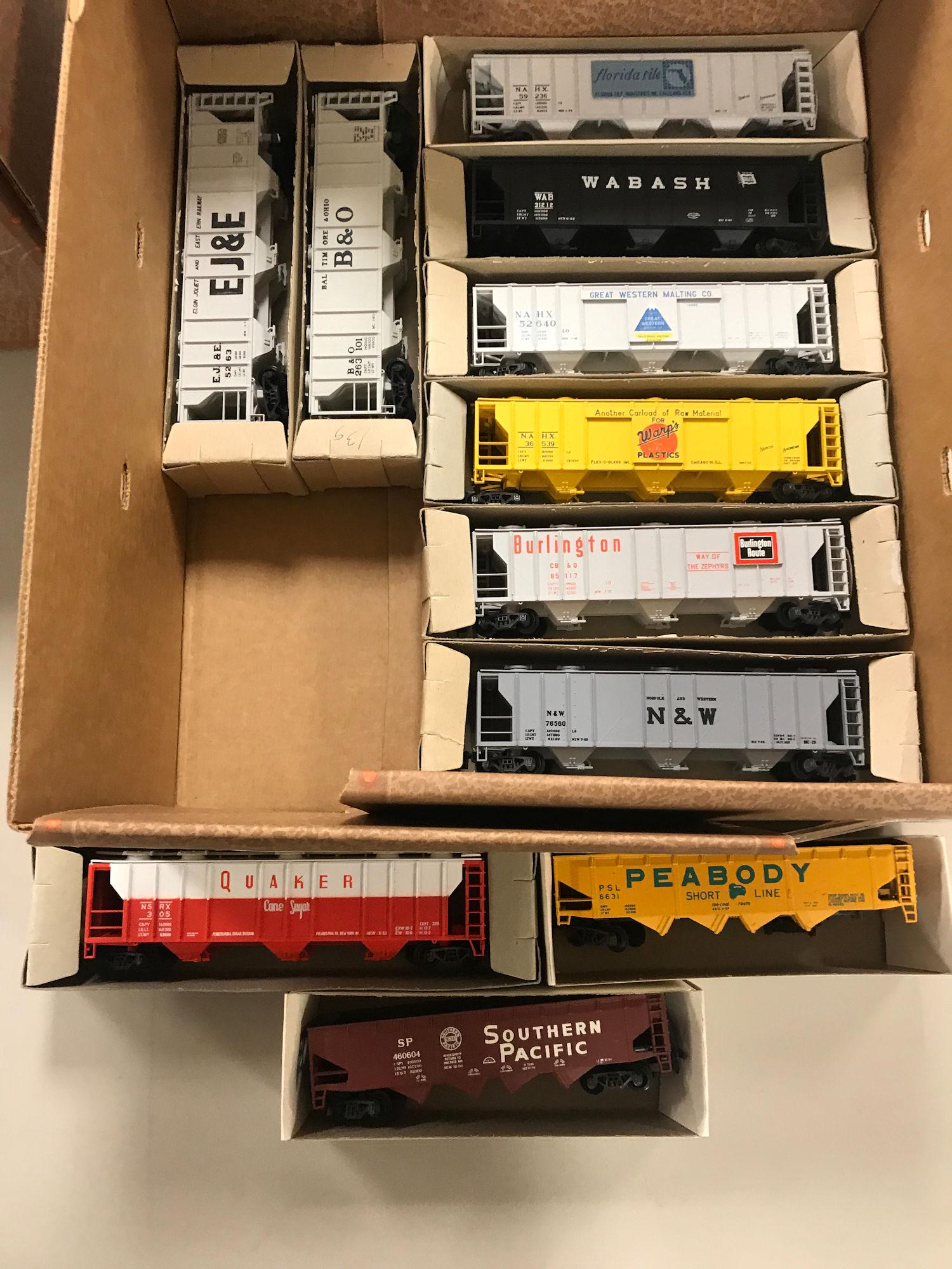 11 Ho Gauge Rolling Stock Cars