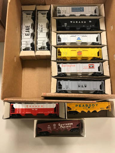 11 Ho Gauge Rolling Stock Cars