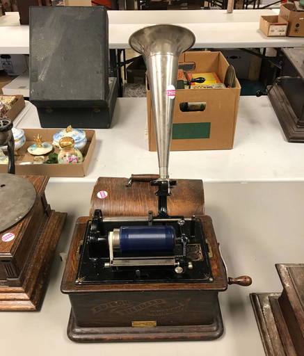 Edison Standard Phonograph Cylinder Record Player With