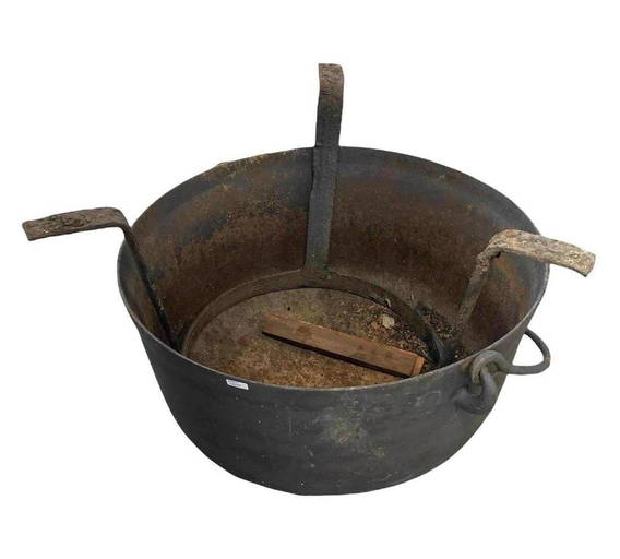Large Cast Iron Cauldron With Stand