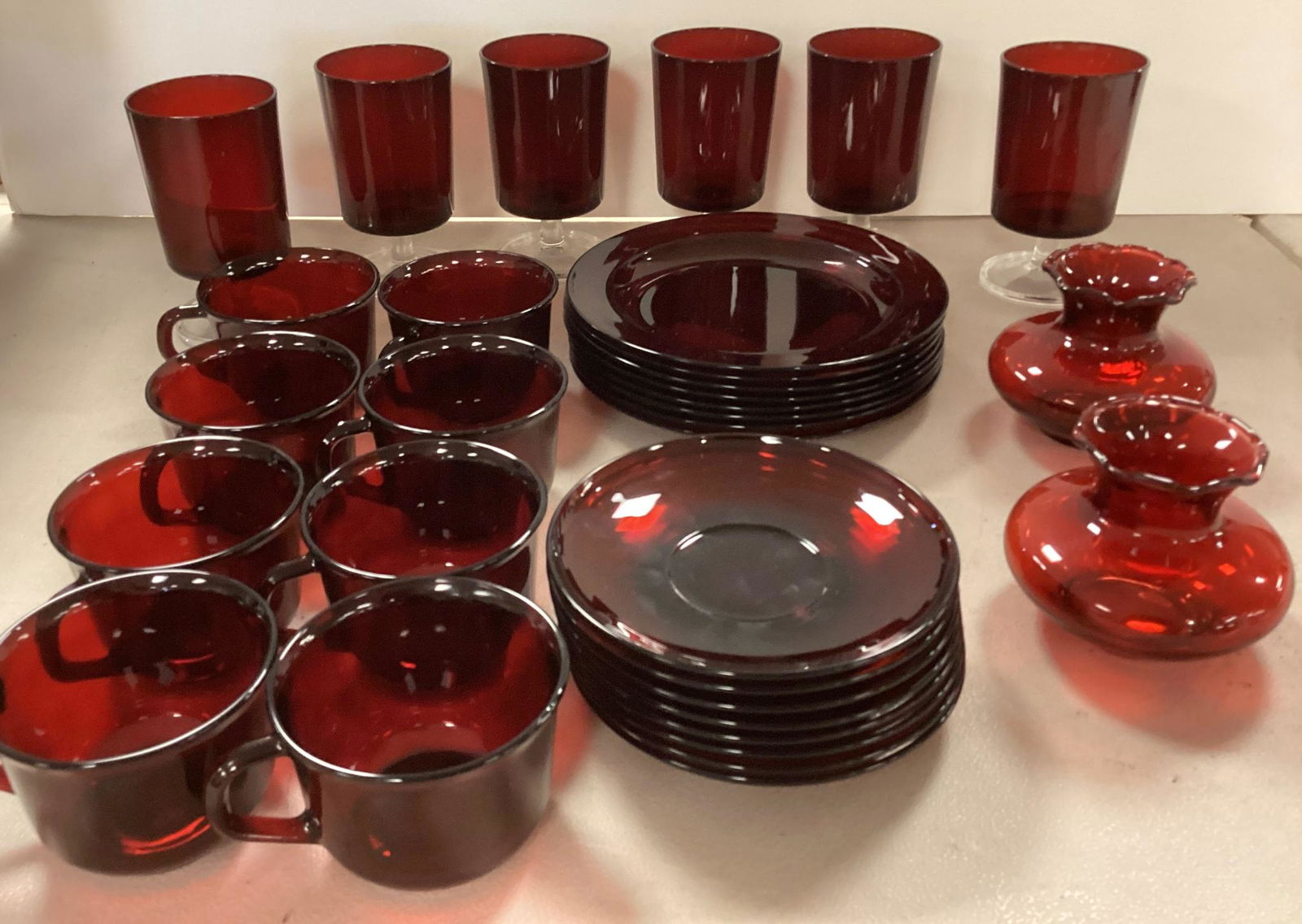 Red "glcoloc" Glass Dishes Made In France