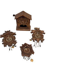 Lux Animated Rudolph Pendulette Wall Clock