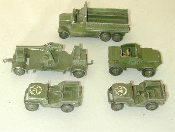 (5) Dinky Toy Military Vehicles