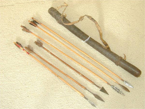 Leather Sheath & (6) Primitive Arrows