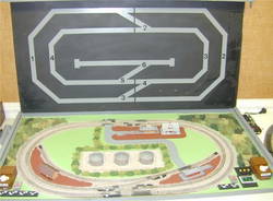 NOCH N GAUGE SUITCASE TRAIN LAYOUT. 21 X 30" - Mar 09, 2017 | William J ...