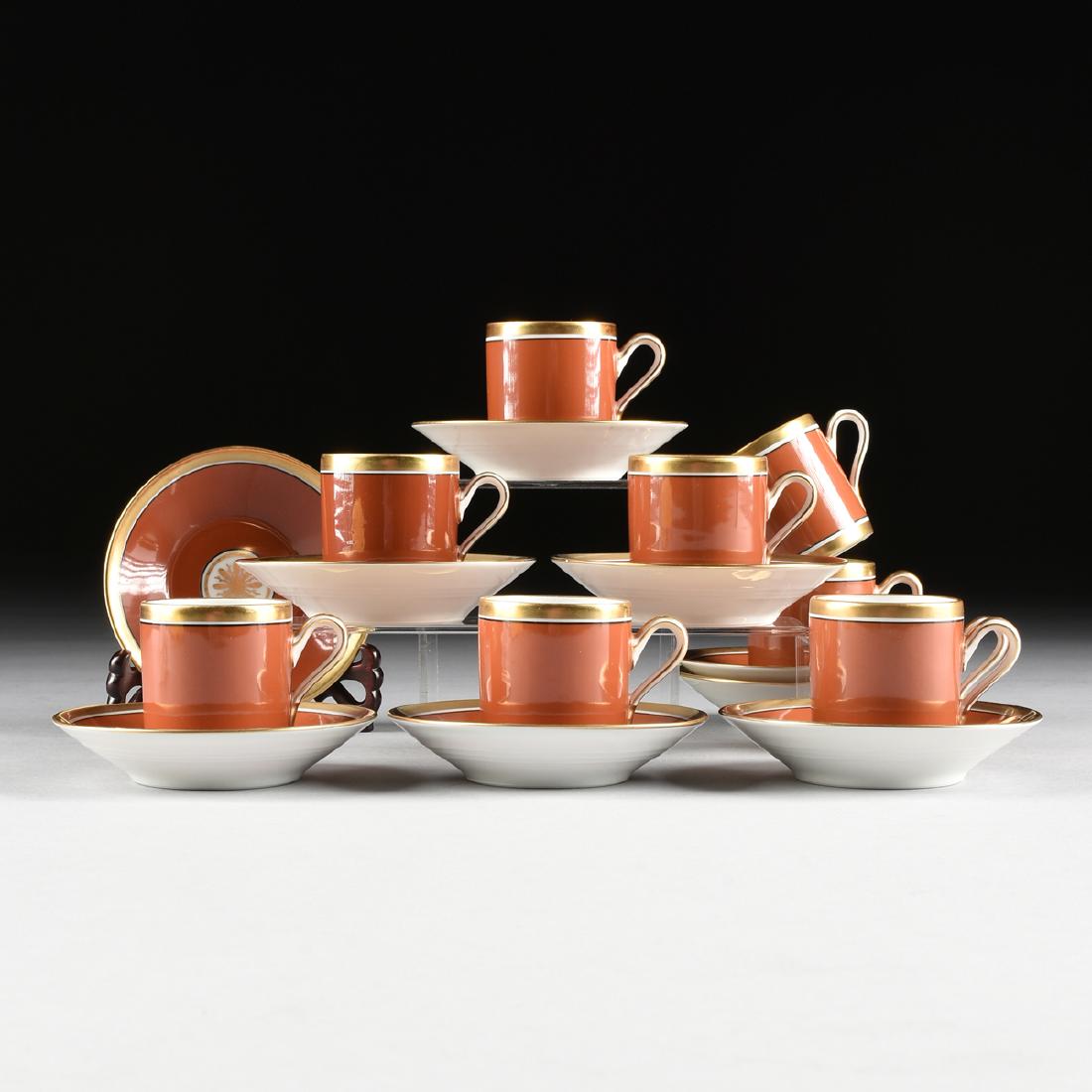 A SET OF EIGHTEEN PIECES OF RICHARD GINORI "VISCONTE