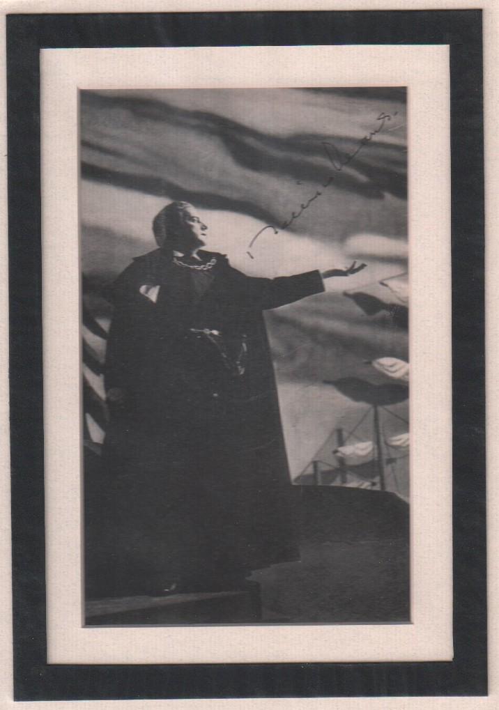 Bewitched Maurice Evans Signed Photograph