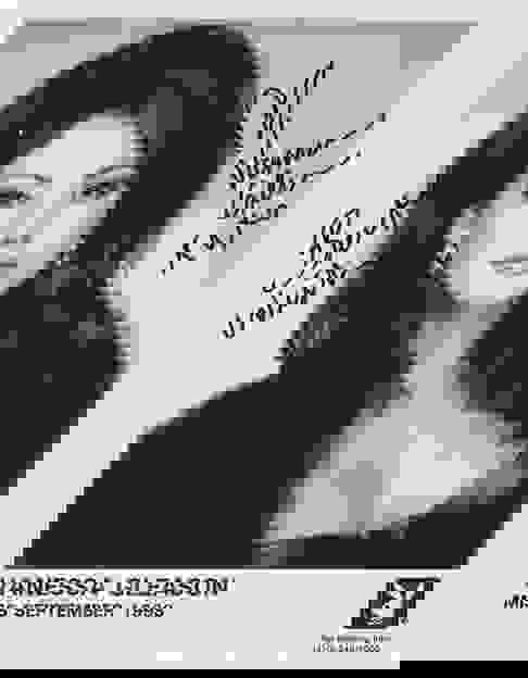 Vanessa Gleason Signed Photo Auction