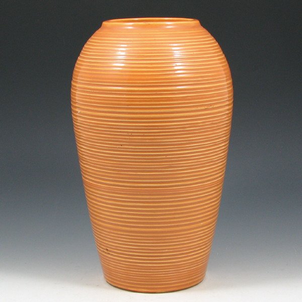 5238: McCoy Ribbed Vase - Mint