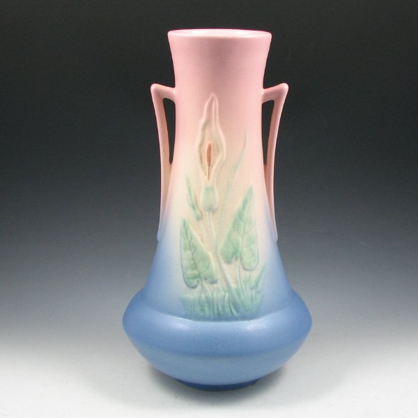 425: Hull Calla Lily 560/33-13" Vase - Mint