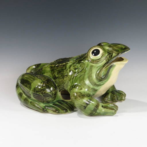 Brush Mccoy Frog Sprinkler
