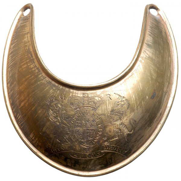 200: Revolutionary War Era British Gilt Brass Gorget