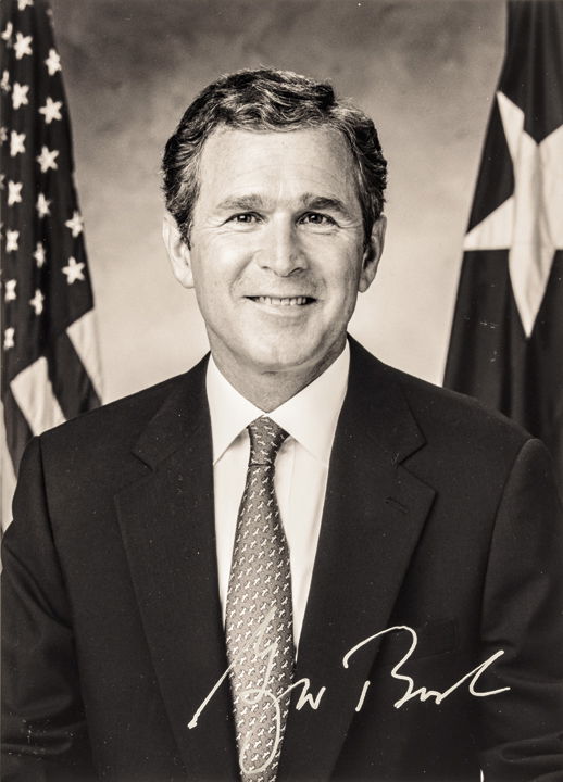 GEORGE W. BUSH Autograph B/W Photo Signed