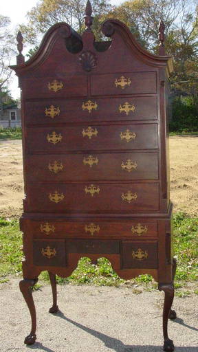 Chippendale Style Bonnet Top Highboy In Mahogany