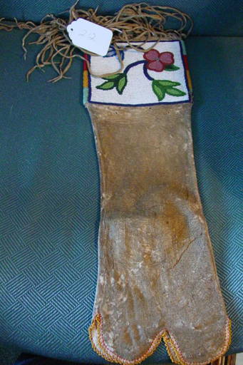 Native American Indian Ojibwa pipe bag - Nov 24, 2007 | MV Auctions in MA