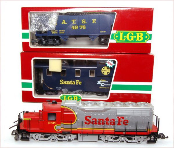 329: Lot of 3 LGB 22562 Santa Fe F3, 4076 D 02, 43710