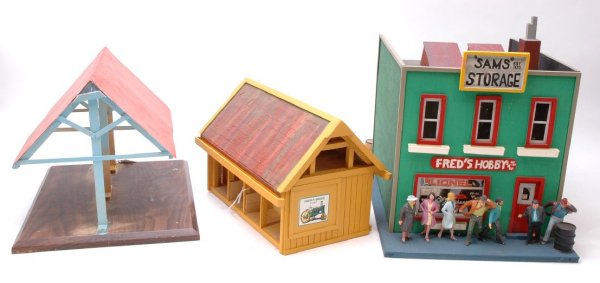 2488: G Scale Wooden Log Cabin Gas Station Shop Barn
