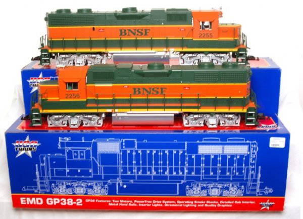 Usa Trains R 22204 Bnsf Gp38 2 2255 2256