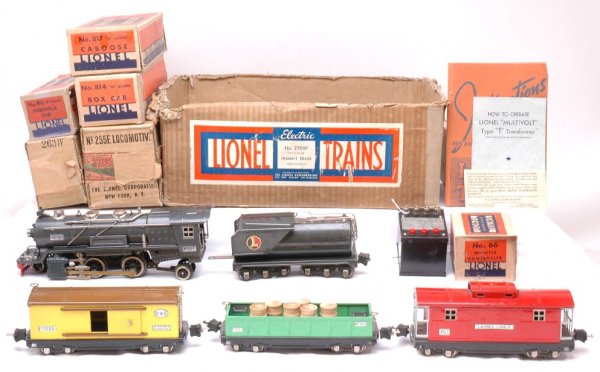2578: Lionel 255E 263W 812 814 817 Freight Set Boxed
