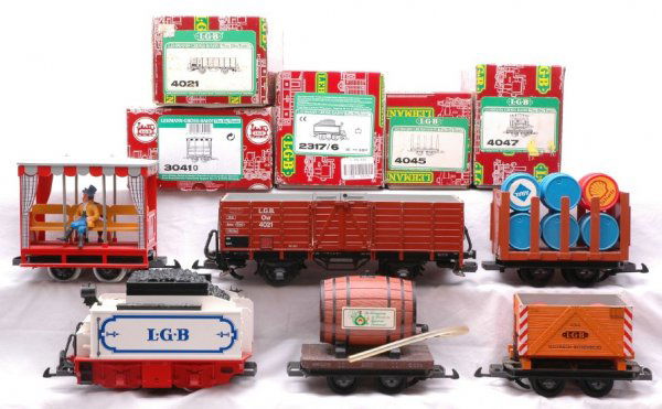 2715: LGB 4021 4045 4047 30410 2317 Freight Cars Boxed