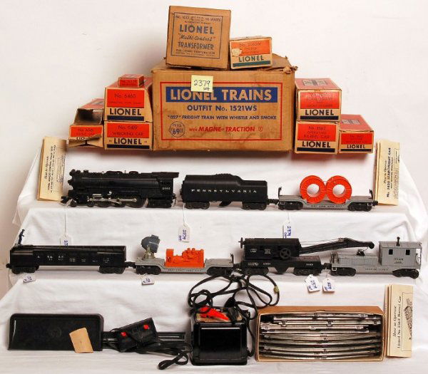 2379: Boxed Lionel 1521WS freight set w/2065, 2046W