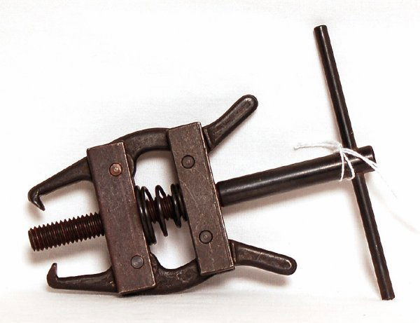 Lionel Dealer Service Station St311 Wheel Puller