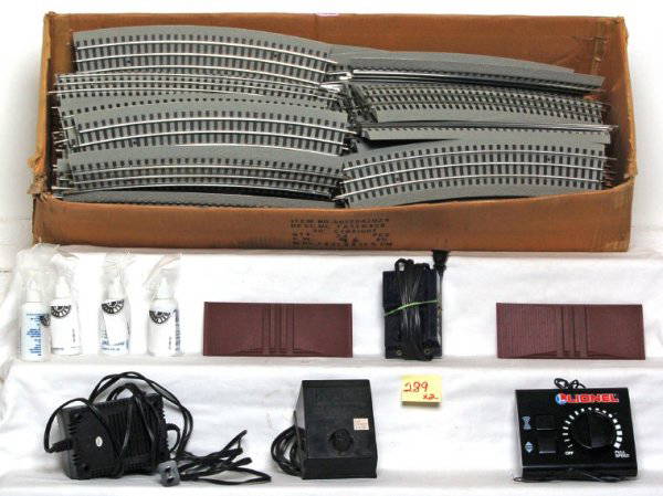 Large Lot Of Lionel Fastrack, Various Lengths