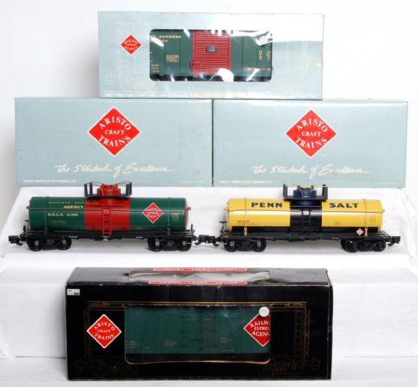14: Three Aristo Craft G scale freight cars in OB