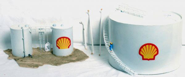 Shell Oil Storage Tanks For O Gauge Train Layout