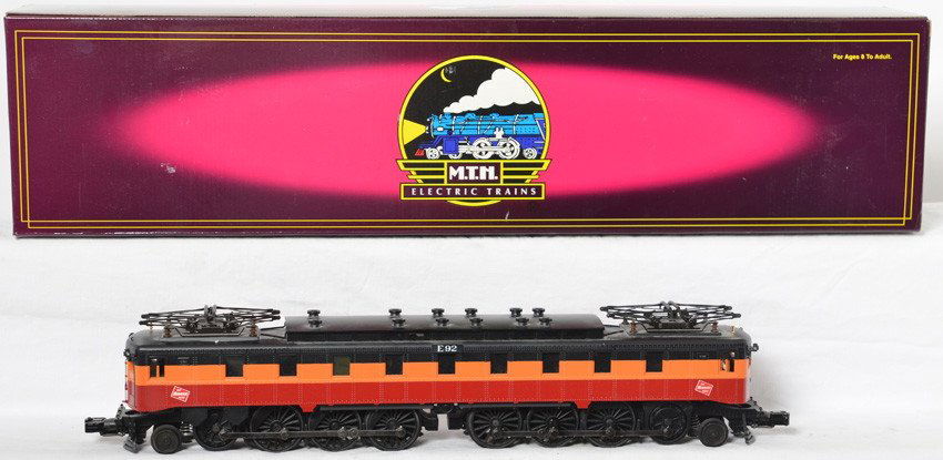 MTH Milwaukee Road FF1 electric with Proto 2