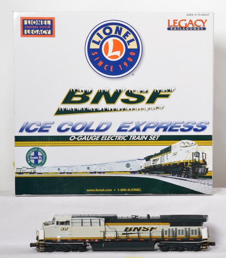 Lionel BNSF Ice Cold Express with Legacy