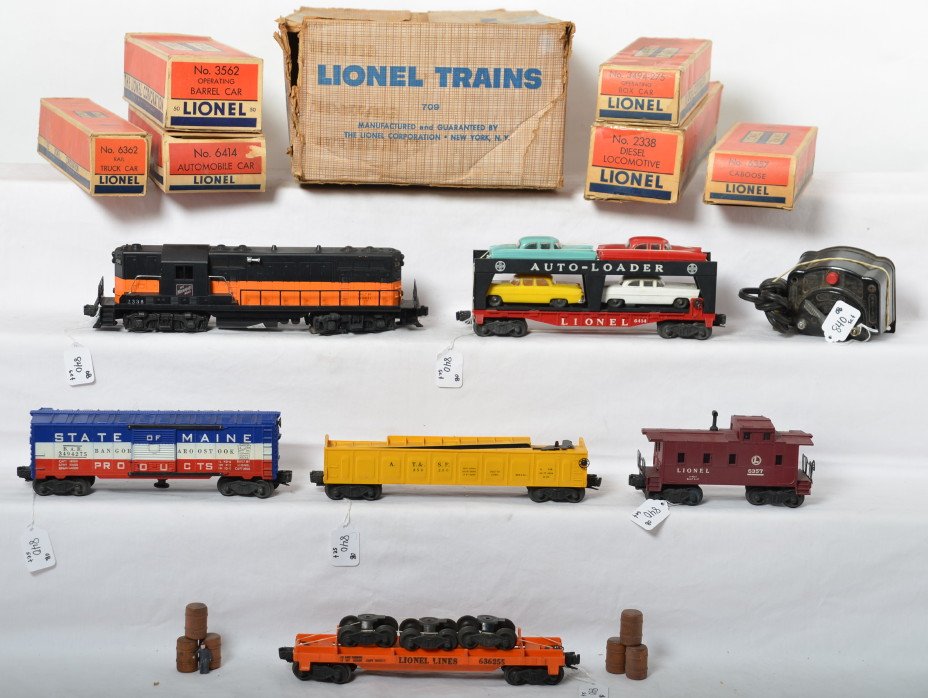 Lionel 709 Milwaukee Road 2338 Gp Diesel Freight Set