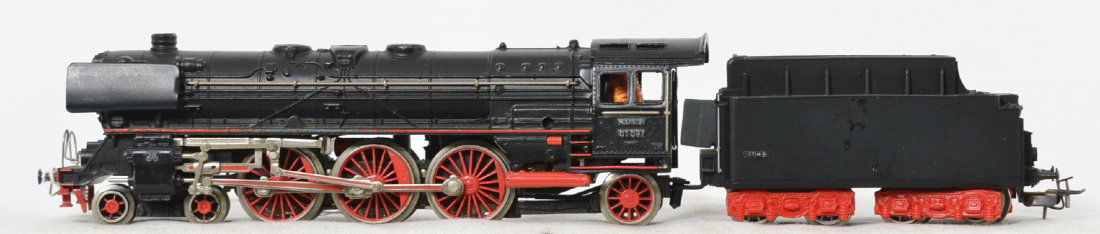 Marklin 3048 4-6-2 BR DB steam locomotive