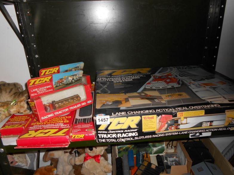 A TCR truck racing set, 2 TCR trucks and TCR track - Jul 28, 2013 ...