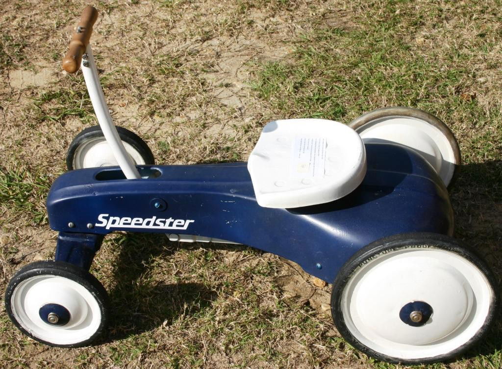 231: CHILD'S IRISH MALE STYLE SPEEDSTER TOY,