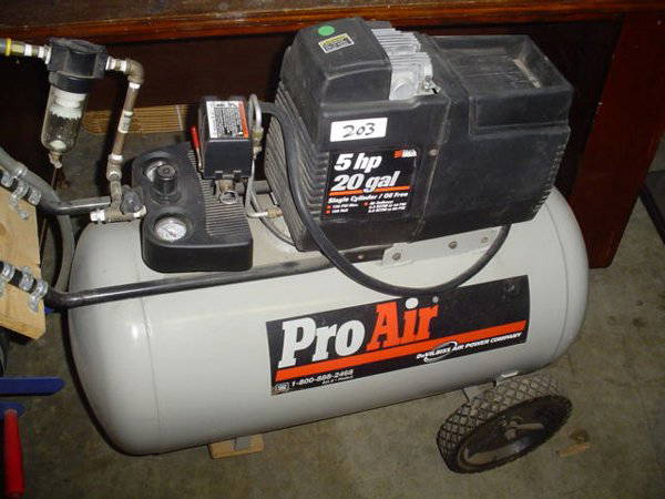 Devilbiss Pro Air 5 Hp 20 Gallon Air Com