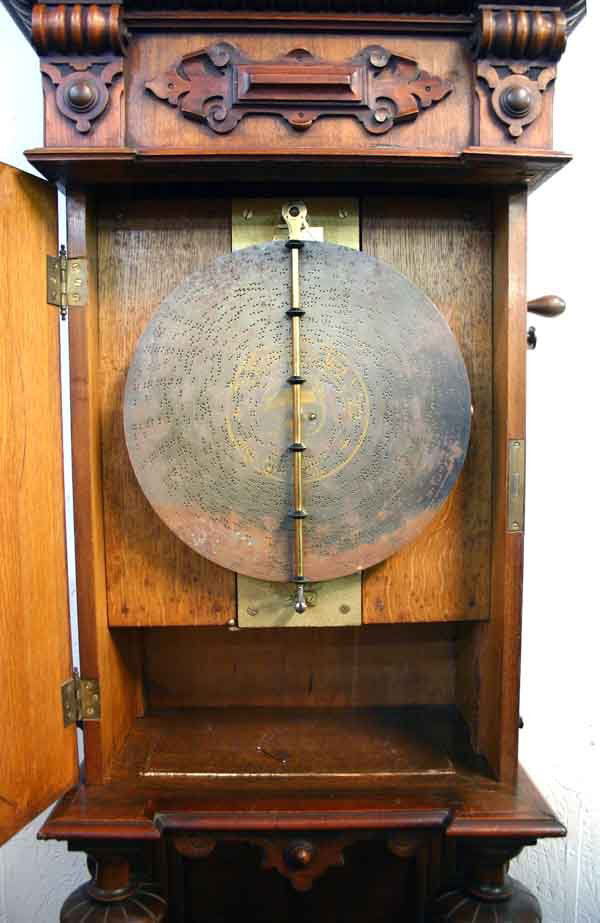 143: Symphonion Musical Disc Hall Clock Model 25St - Mar 24, 2007 ...