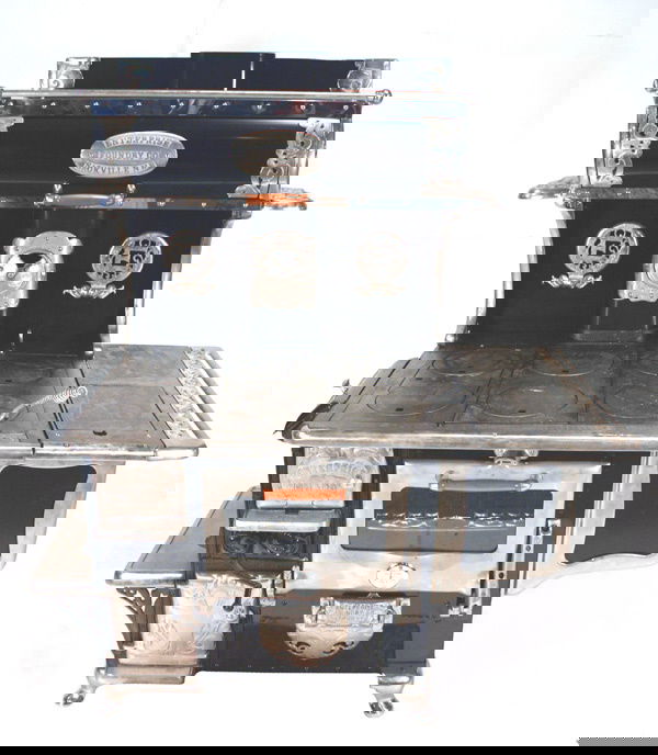 820: Antique Style Monarch Decorative Cook Stove - Jun 18, 2005 | Grand ...