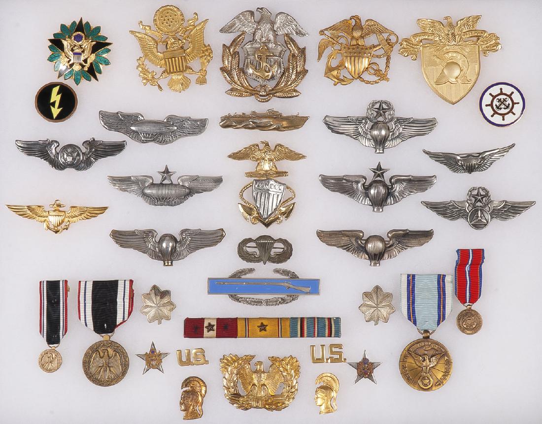 U.S. MILITARY INSIGNIA