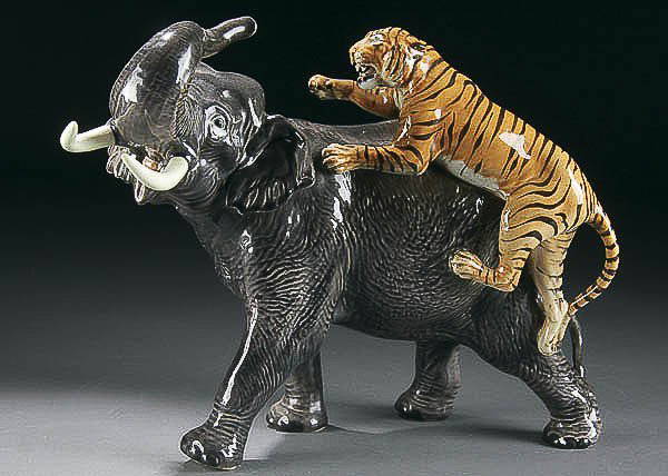 A Beswick Porcelain Elephant & Tiger Figure 20th