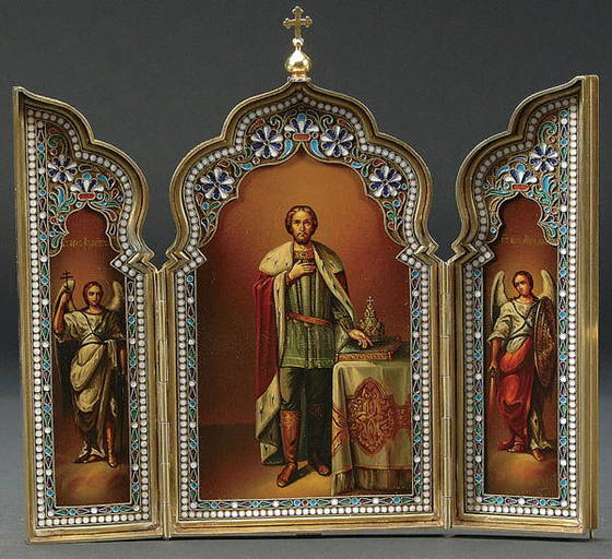 An Exceptional Russian Icon Triptych. The Central