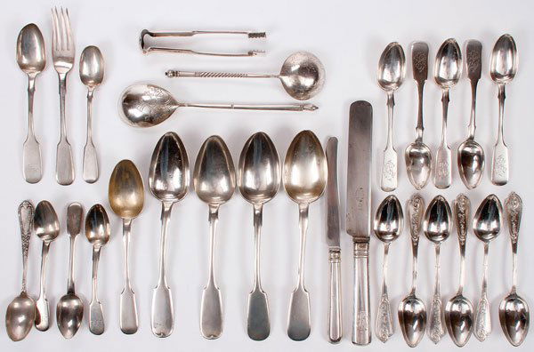 28 PIECES OF RUSSIAN SILVER, CIRCA 1875-1915