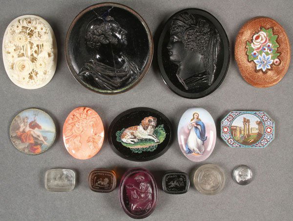 15 18TH/19TH C CARVED MINIATURE CAMEOS