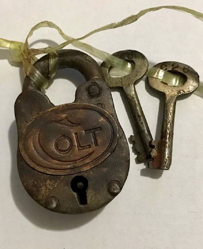 Antique Colt Gun Cabinet Padlock W/matching Keys