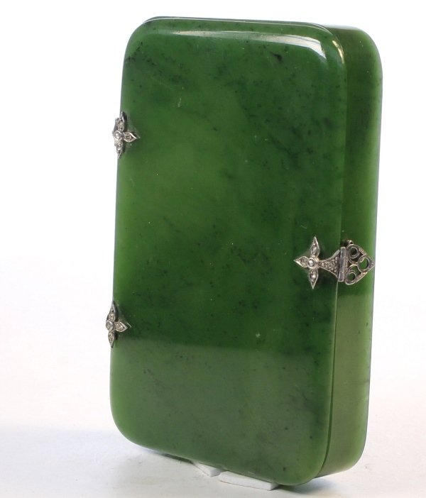 A nephrite jade and diamond box